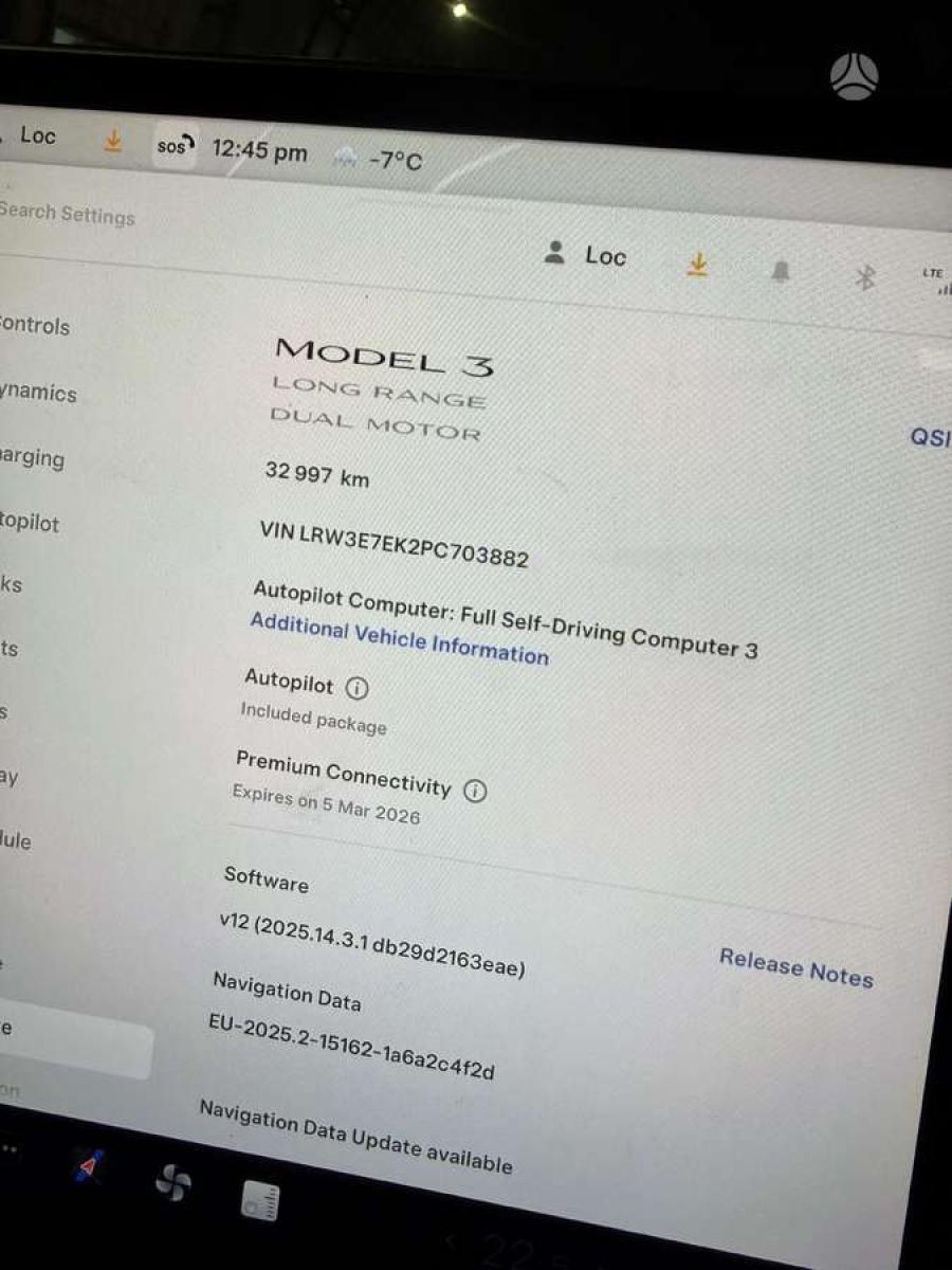 White Tesla Model 3 2024 in Kaunas, with an engine capacity of 0.00 L and mileage of 33 thousand km for 16800 €, photo 15 on AUTOMOTO.COM.LV