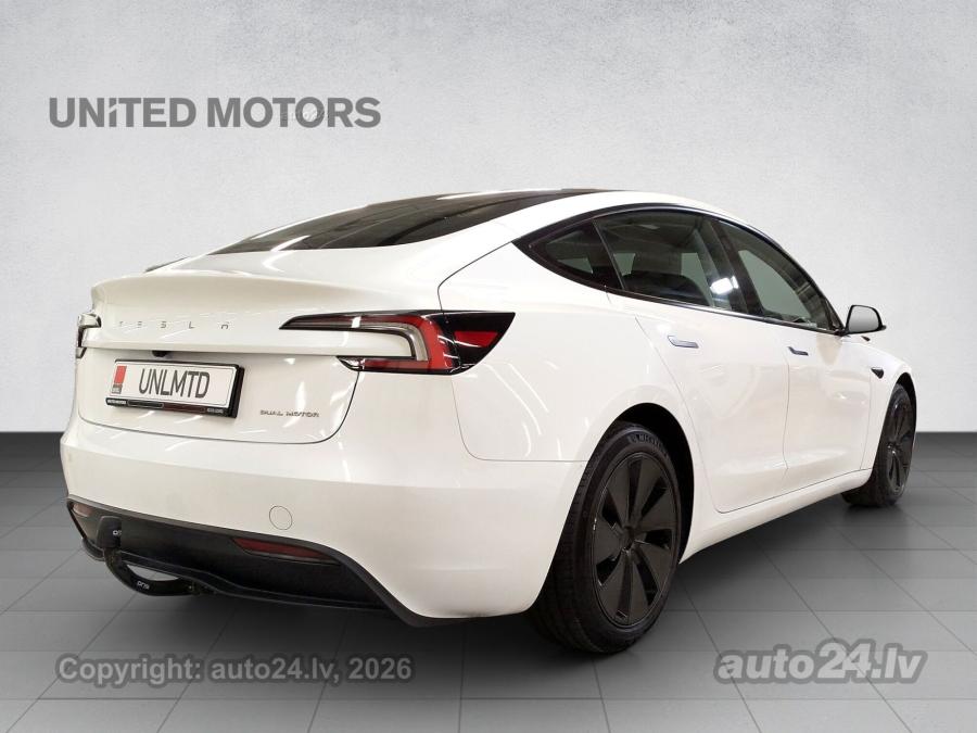 Balts Tesla Model 3 2024 Tallina, ar dzinēja tilpumu 0.00 L un nobraukumu 62 tūkst. km par 42990 €, foto 3 vietnē AUTOMOTO.COM.LV