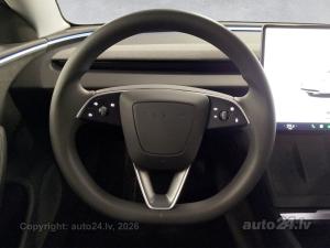 Balts Tesla Model 3 2024 Tallina, ar dzinēja tilpumu 0.00 L un nobraukumu 62 tūkst. km par 42990 €, foto 5 vietnē AUTOMOTO.COM.LV
