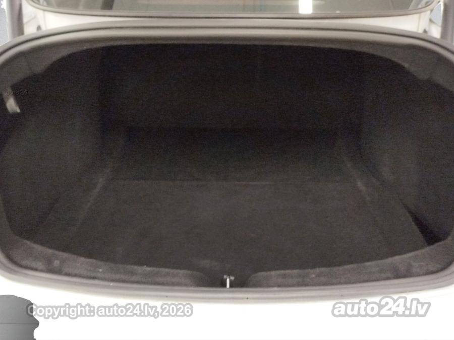 Balts Tesla Model 3 2024 Tallina, ar dzinēja tilpumu 0.00 L un nobraukumu 62 tūkst. km par 42990 €, foto 9 vietnē AUTOMOTO.COM.LV