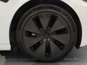 Balts Tesla Model 3 2024 Tallina, ar dzinēja tilpumu 0.00 L un nobraukumu 62 tūkst. km par 42990 €, foto 10 vietnē AUTOMOTO.COM.LV