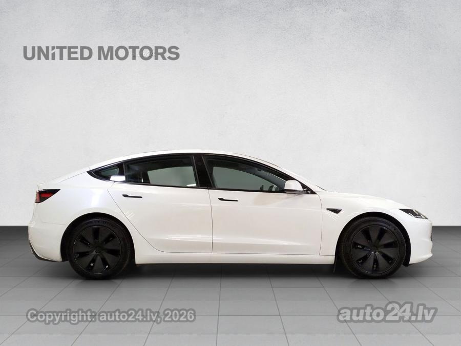 Balts Tesla Model 3 2024 Tallina, ar dzinēja tilpumu 0.00 L un nobraukumu 62 tūkst. km par 42990 €, foto 12 vietnē AUTOMOTO.COM.LV
