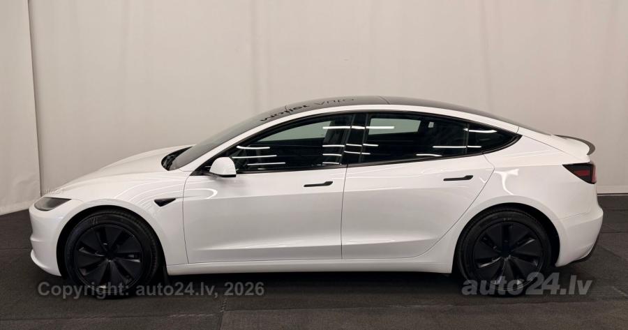 Balts Tesla Model 3 2024 Tallina, ar dzinēja tilpumu 0.00 L un nobraukumu 35 tūkst. km par 44500 €, foto 5 vietnē AUTOMOTO.COM.LV