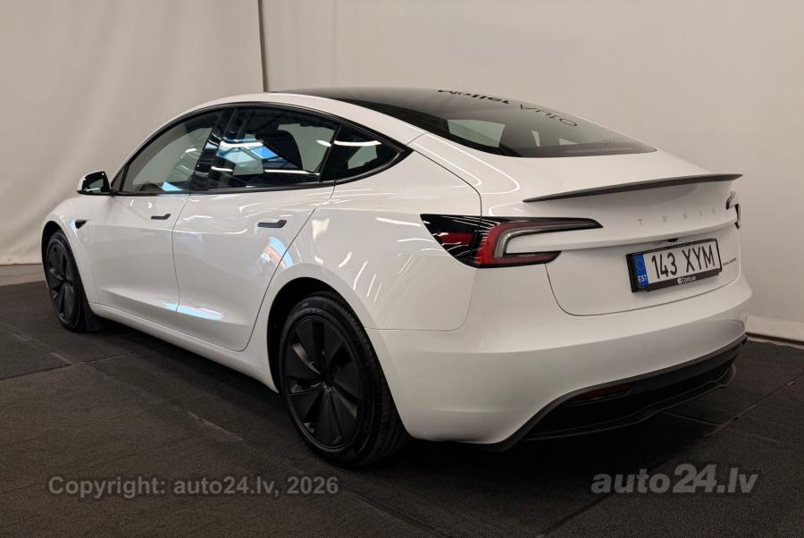 Balts Tesla Model 3 2024 Tallina, ar dzinēja tilpumu 0.00 L un nobraukumu 35 tūkst. km par 44500 €, foto 6 vietnē AUTOMOTO.COM.LV