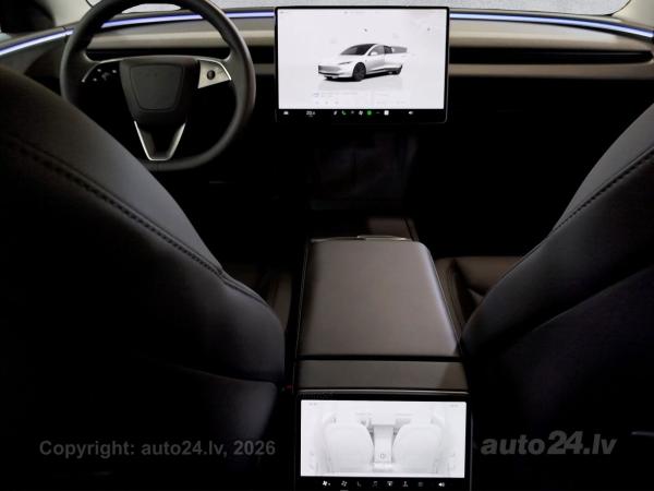 White Tesla Model 3 2024 in Tallinn, with an engine capacity of 0.00 L and mileage of 30 thousand km for 45990 €, photo 8 on AUTOMOTO.COM.LV