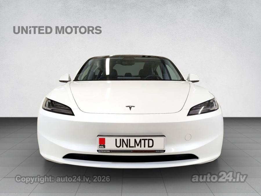 White Tesla Model 3 2024 in Tallinn, with an engine capacity of 0.00 L and mileage of 30 thousand km for 45990 €, photo 13 on AUTOMOTO.COM.LV