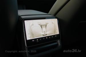 White Tesla Model 3 2024 in Parnu, with an engine capacity of 0.00 L and mileage of 46 thousand km for 30990 €, photo 21 on AUTOMOTO.COM.LV