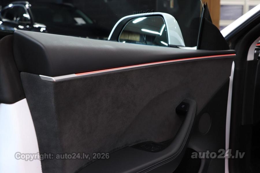 Balts Tesla Model 3 2024 Tallina, ar dzinēja tilpumu 0.00 L un nobraukumu 53 tūkst. km par 42995 €, foto 8 vietnē AUTOMOTO.COM.LV