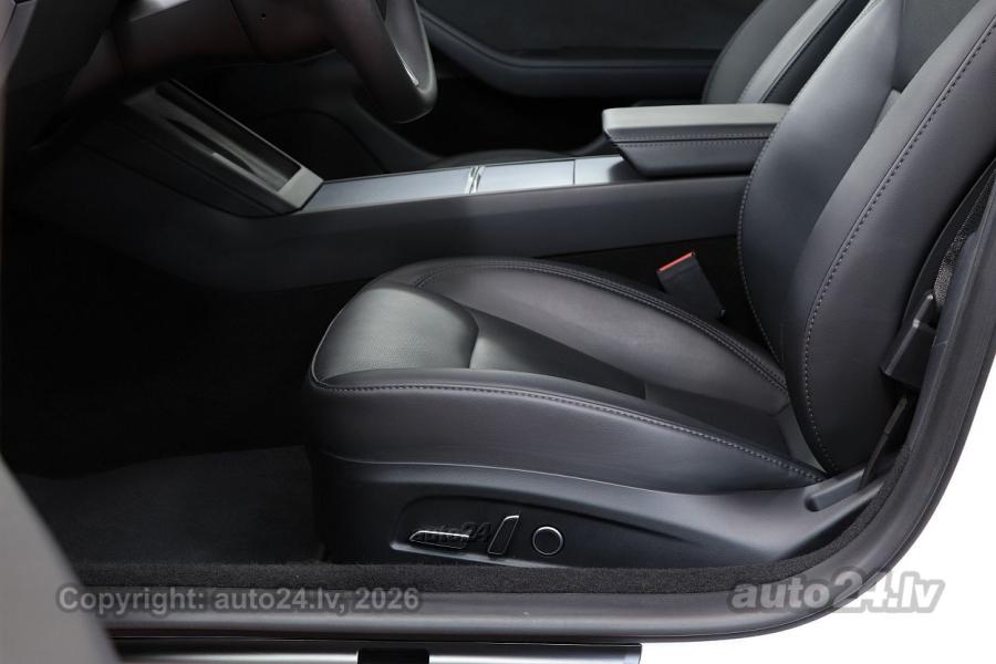 Balts Tesla Model 3 2024 Tallina, ar dzinēja tilpumu 0.00 L un nobraukumu 53 tūkst. km par 42995 €, foto 9 vietnē AUTOMOTO.COM.LV