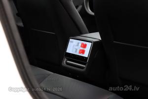 Balts Tesla Model 3 2024 Tallina, ar dzinēja tilpumu 0.00 L un nobraukumu 53 tūkst. km par 42995 €, foto 12 vietnē AUTOMOTO.COM.LV