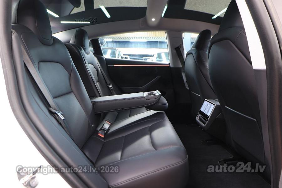 Balts Tesla Model 3 2024 Tallina, ar dzinēja tilpumu 0.00 L un nobraukumu 53 tūkst. km par 42995 €, foto 13 vietnē AUTOMOTO.COM.LV