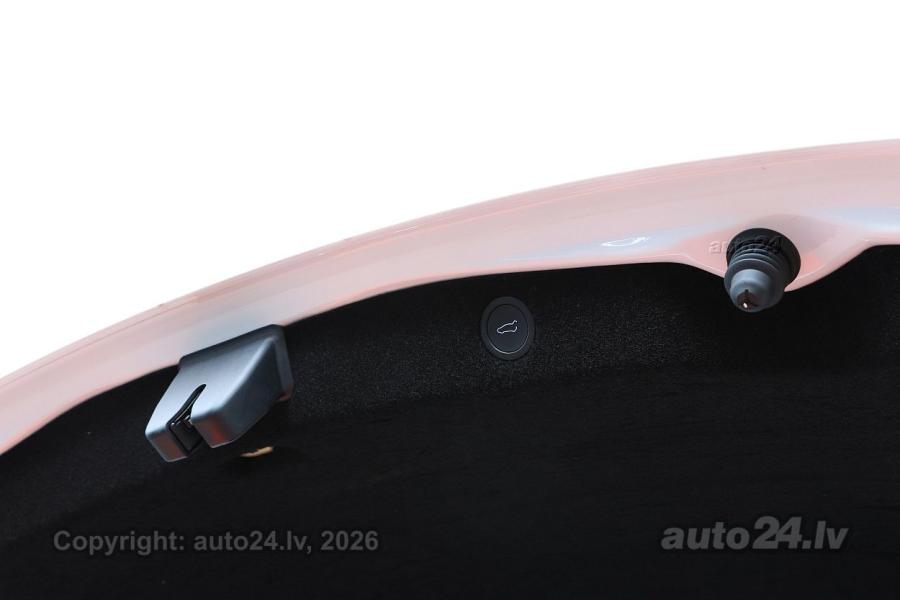 Balts Tesla Model 3 2024 Tallina, ar dzinēja tilpumu 0.00 L un nobraukumu 53 tūkst. km par 42995 €, foto 25 vietnē AUTOMOTO.COM.LV