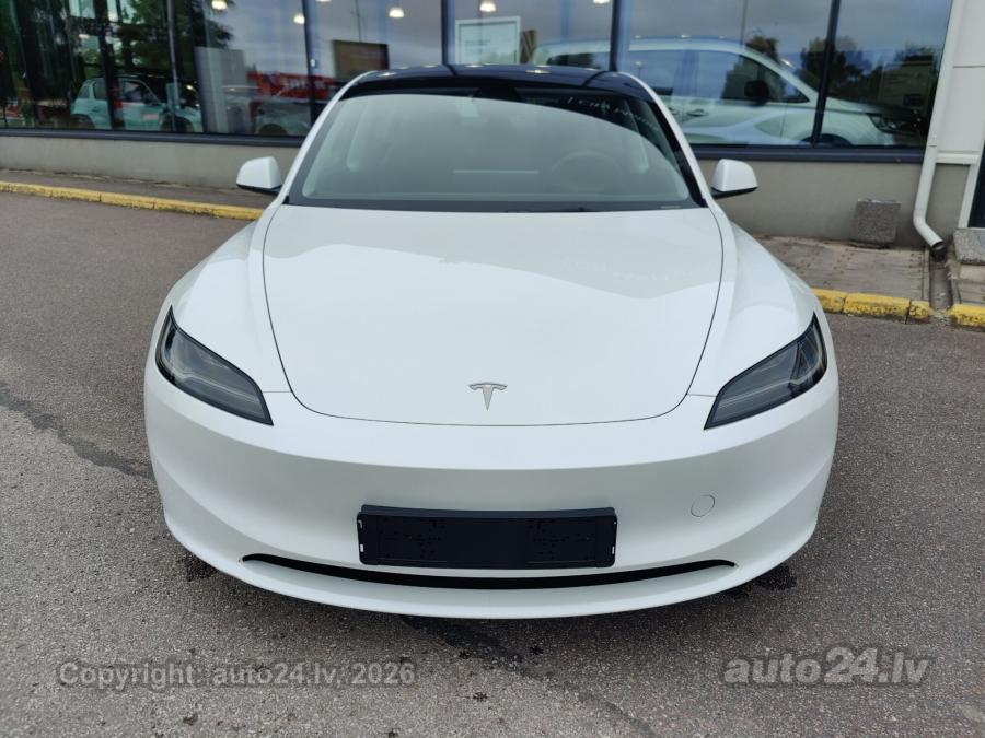 Balts Tesla Model 3 2024 Tartu, ar dzinēja tilpumu 0.00 L un nobraukumu 37 tūkst. km par 44900 €, foto 3 vietnē AUTOMOTO.COM.LV