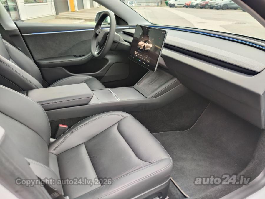 Balts Tesla Model 3 2024 Tartu, ar dzinēja tilpumu 0.00 L un nobraukumu 37 tūkst. km par 44900 €, foto 13 vietnē AUTOMOTO.COM.LV