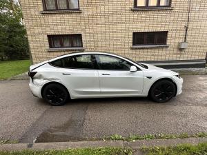 Balts Tesla Model 3 2024 Kauņa, ar dzinēja tilpumu 0.00 L un nobraukumu 36 tūkst. km par 21600 €, foto 7 vietnē AUTOMOTO.COM.LV
