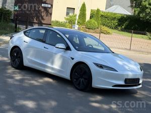 White Tesla Model 3 2024 in Jurmala, with an engine capacity of 0.00 L and mileage of 0 thousand km for 36950 €, photo 9 on AUTOMOTO.COM.LV