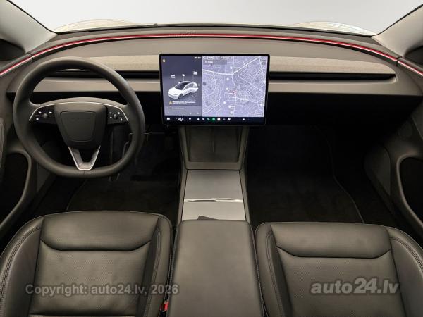 White Tesla Model 3 2024 in Tallinn, with an engine capacity of 0.00 L and mileage of 40 thousand km for 44900 €, photo 7 on AUTOMOTO.COM.LV