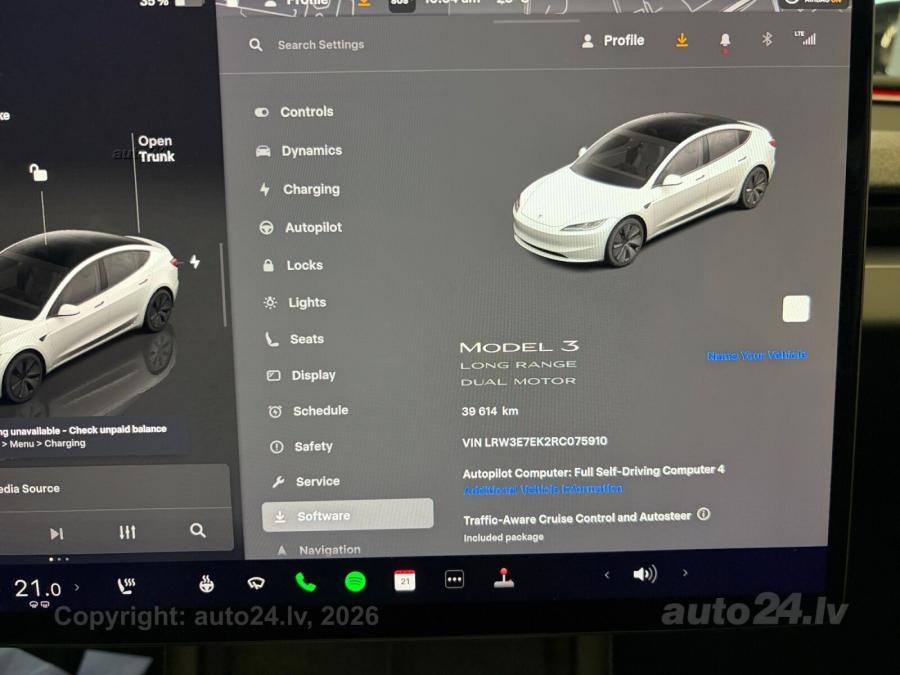 White Tesla Model 3 2024 in Tallinn, with an engine capacity of 0.00 L and mileage of 40 thousand km for 44900 €, photo 12 on AUTOMOTO.COM.LV