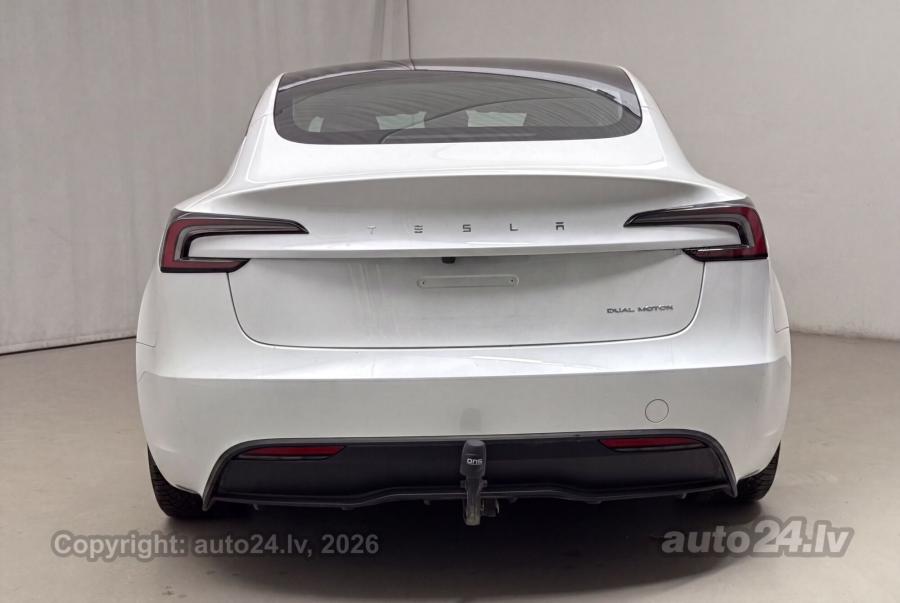 Balts Tesla Model 3 2024 Tallina, ar dzinēja tilpumu 0.00 L un nobraukumu 87 tūkst. km par 40990 €, foto 4 vietnē AUTOMOTO.COM.LV