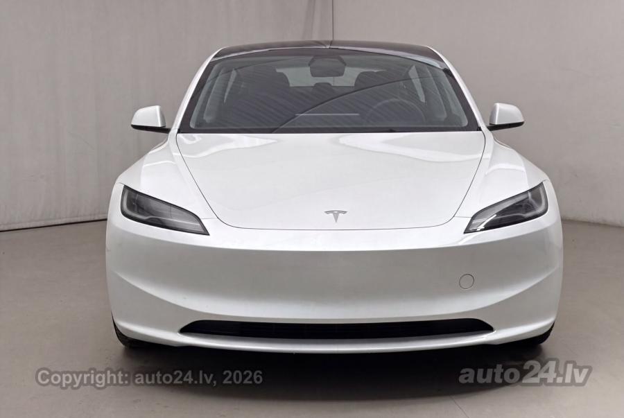 Balts Tesla Model 3 2024 Tallina, ar dzinēja tilpumu 0.00 L un nobraukumu 87 tūkst. km par 40990 €, foto 6 vietnē AUTOMOTO.COM.LV