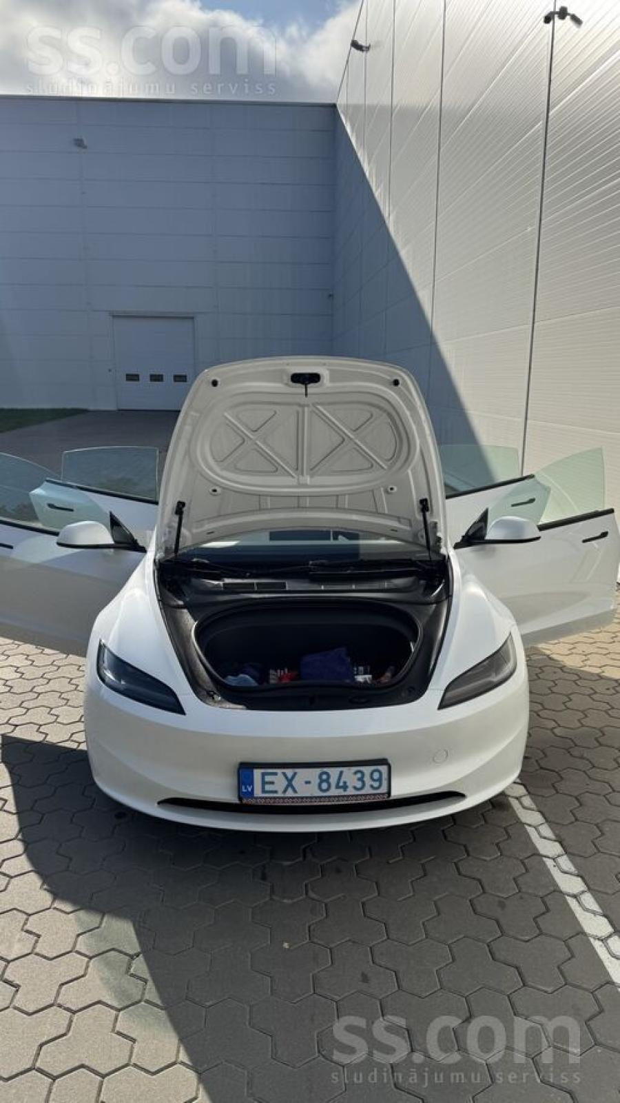 Balts Tesla Model 3 2024 Rīga, ar dzinēja tilpumu 0.00 L un nobraukumu 47 tūkst. km par 32500 €, foto 10 vietnē AUTOMOTO.COM.LV