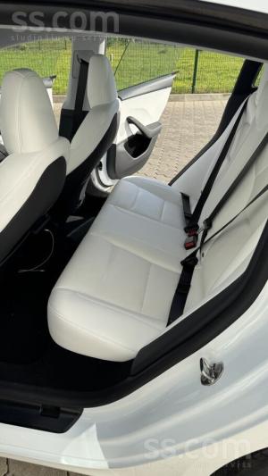 Balts Tesla Model 3 2024 Rīga, ar dzinēja tilpumu 0.00 L un nobraukumu 47 tūkst. km par 32500 €, foto 13 vietnē AUTOMOTO.COM.LV