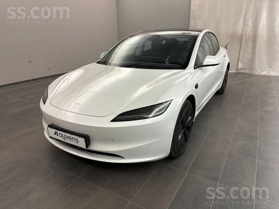 White Tesla Model 3 2024 in Riga, with an engine capacity of 0.00 L and mileage of 75 thousand km for 42000 €, photo 1 on AUTOMOTO.COM.LV