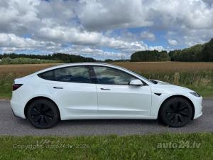 Белый Тесла Модель 3 2024 в Таллин, объемом двигателя 0.00 л и пробегом 38 тыс. км за 36700 €, фото 8 на AUTOMOTO.COM.LV