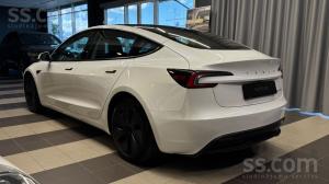 White Tesla Model 3 2024 in Riga, with an engine capacity of 0.00 L and mileage of 75 thousand km for 42000 €, photo 7 on AUTOMOTO.COM.LV