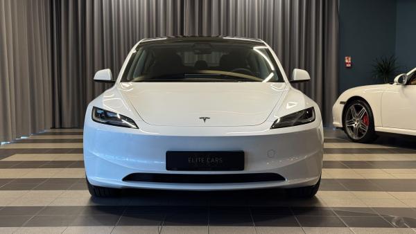 Balts Tesla Model 3 2024 Rīga, ar dzinēja tilpumu 0.00 L un nobraukumu 75 tūkst. km par 42000 €, foto 2 vietnē AUTOMOTO.COM.LV