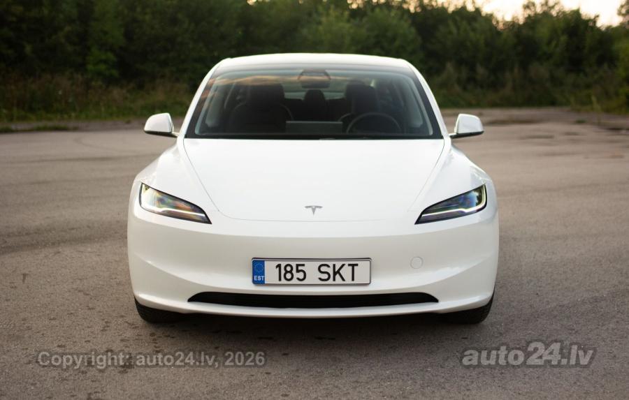 Balts Tesla Model 3 2024 Pērnava, ar dzinēja tilpumu 0.00 L un nobraukumu 29 tūkst. km par 32990 €, foto 3 vietnē AUTOMOTO.COM.LV