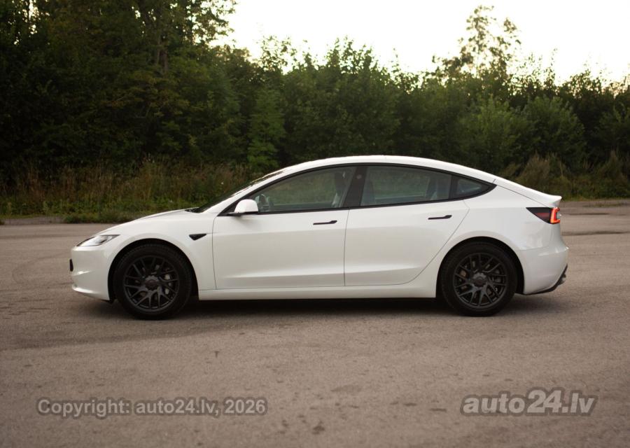 Balts Tesla Model 3 2024 Pērnava, ar dzinēja tilpumu 0.00 L un nobraukumu 29 tūkst. km par 32990 €, foto 9 vietnē AUTOMOTO.COM.LV
