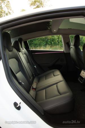 Balts Tesla Model 3 2024 Pērnava, ar dzinēja tilpumu 0.00 L un nobraukumu 29 tūkst. km par 32990 €, foto 18 vietnē AUTOMOTO.COM.LV