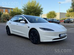 Balts Tesla Model 3 2024 Rīga, ar dzinēja tilpumu 0.00 L un nobraukumu 35 tūkst. km par 39900 €, foto 4 vietnē AUTOMOTO.COM.LV