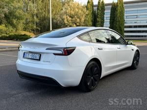 Balts Tesla Model 3 2024 Rīga, ar dzinēja tilpumu 0.00 L un nobraukumu 35 tūkst. km par 39900 €, foto 6 vietnē AUTOMOTO.COM.LV