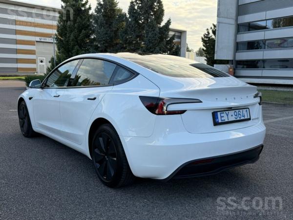 Balts Tesla Model 3 2024 Rīga, ar dzinēja tilpumu 0.00 L un nobraukumu 35 tūkst. km par 39900 €, foto 8 vietnē AUTOMOTO.COM.LV