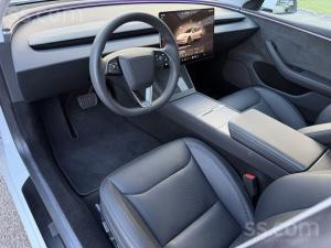 Balts Tesla Model 3 2024 Rīga, ar dzinēja tilpumu 0.00 L un nobraukumu 35 tūkst. km par 39900 €, foto 15 vietnē AUTOMOTO.COM.LV