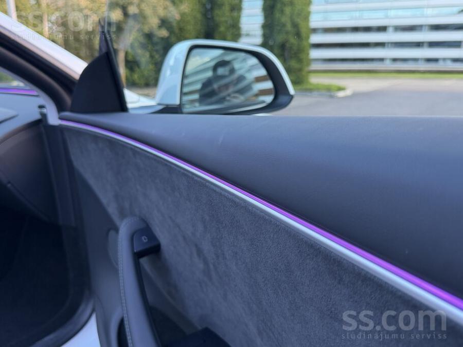 Balts Tesla Model 3 2024 Rīga, ar dzinēja tilpumu 0.00 L un nobraukumu 35 tūkst. km par 39900 €, foto 22 vietnē AUTOMOTO.COM.LV
