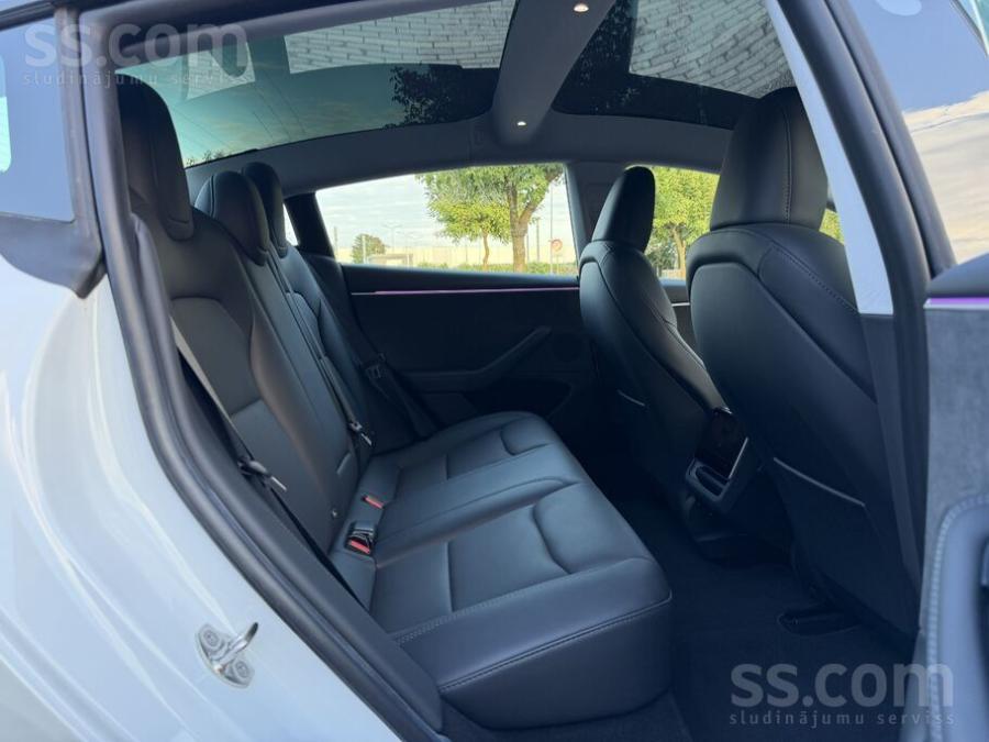 Balts Tesla Model 3 2024 Rīga, ar dzinēja tilpumu 0.00 L un nobraukumu 35 tūkst. km par 39900 €, foto 23 vietnē AUTOMOTO.COM.LV