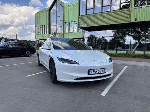 Balts Tesla Model 3 2024 Kauņa, ar dzinēja tilpumu 0.00 L un nobraukumu 69 tūkst. km par 32000 €, foto 15 vietnē AUTOMOTO.COM.LV