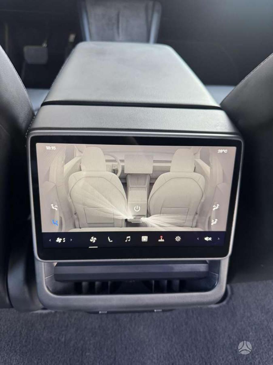 Balts Tesla Model 3 2024 Kauņa, ar dzinēja tilpumu 0.00 L un nobraukumu 69 tūkst. km par 32000 €, foto 17 vietnē AUTOMOTO.COM.LV