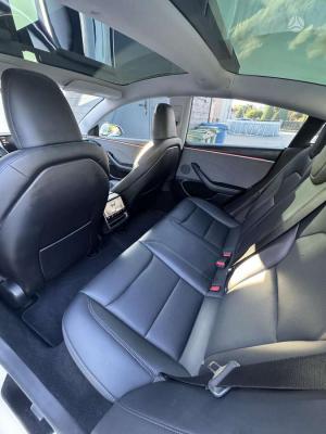 Balts Tesla Model 3 2024 Kauņa, ar dzinēja tilpumu 0.00 L un nobraukumu 69 tūkst. km par 32000 €, foto 18 vietnē AUTOMOTO.COM.LV