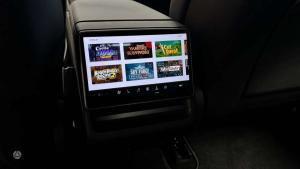 Balts Tesla Model 3 2024 Rīga, ar dzinēja tilpumu 0.00 L un nobraukumu 75 tūkst. km par 42000 €, foto 26 vietnē AUTOMOTO.COM.LV
