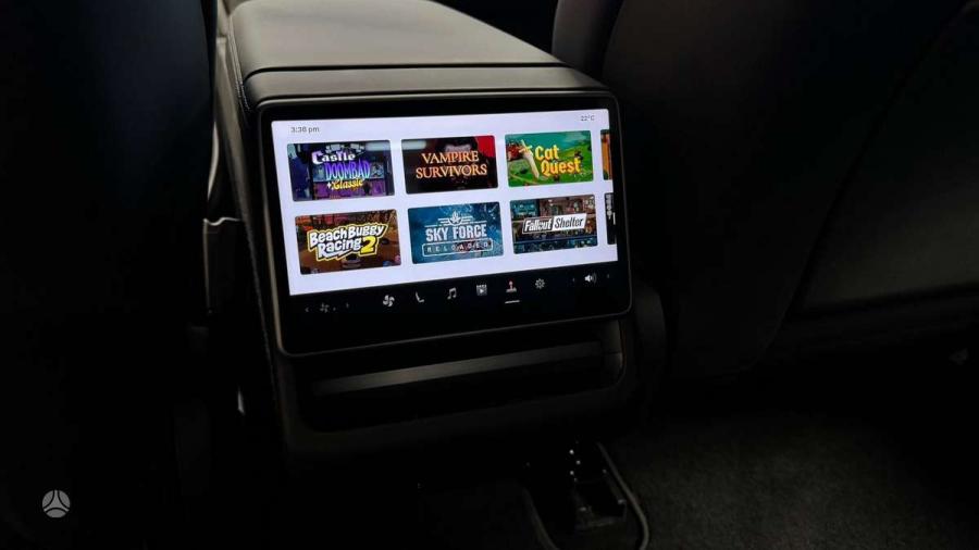 Balts Tesla Model 3 2024 Rīga, ar dzinēja tilpumu 0.00 L un nobraukumu 75 tūkst. km par 42000 €, foto 26 vietnē AUTOMOTO.COM.LV