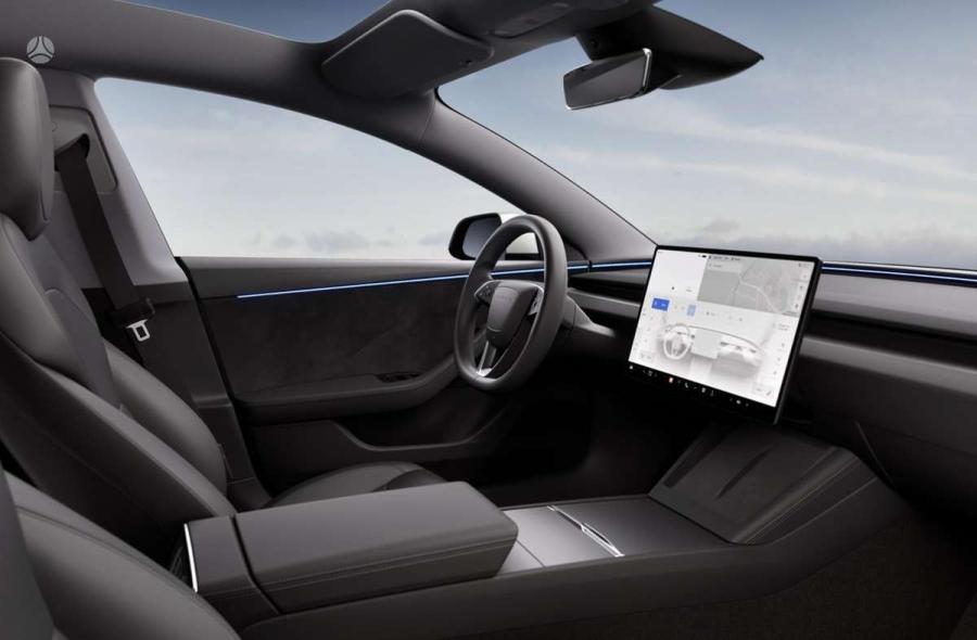 Balts Tesla Model 3 2024 Viļņa, ar dzinēja tilpumu 0.00 L un nobraukumu 45 tūkst. km par 41490 €, foto 5 vietnē AUTOMOTO.COM.LV