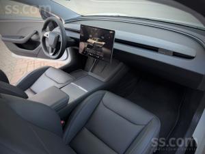 Balts Tesla Model 3 2024 Jelgava, ar dzinēja tilpumu 0.00 L un nobraukumu 64 tūkst. km par 34000 €, foto 10 vietnē AUTOMOTO.COM.LV