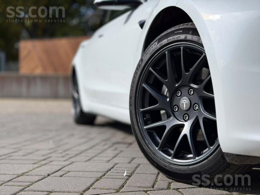 Balts Tesla Model 3 2024 Jelgava, ar dzinēja tilpumu 0.00 L un nobraukumu 64 tūkst. km par 34000 €, foto 22 vietnē AUTOMOTO.COM.LV