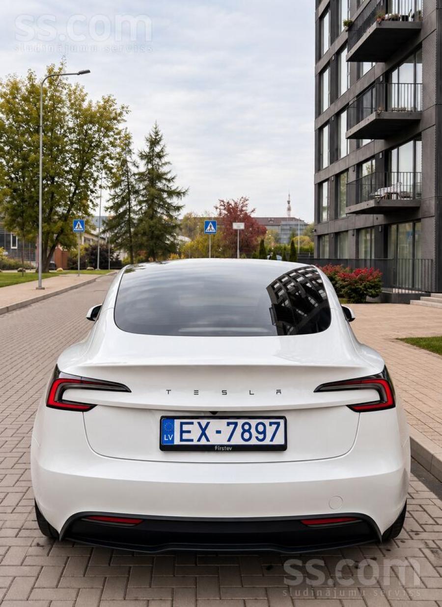 Balts Tesla Model 3 2024 Rīga, ar dzinēja tilpumu 0.00 L un nobraukumu 79 tūkst. km par 32500 €, foto 5 vietnē AUTOMOTO.COM.LV
