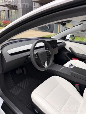 Balts Tesla Model 3 2024 Rīga, ar dzinēja tilpumu 0.00 L un nobraukumu 79 tūkst. km par 32500 €, foto 6 vietnē AUTOMOTO.COM.LV