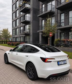 Balts Tesla Model 3 2024 Rīga, ar dzinēja tilpumu 0.00 L un nobraukumu 79 tūkst. km par 32500 €, foto 10 vietnē AUTOMOTO.COM.LV